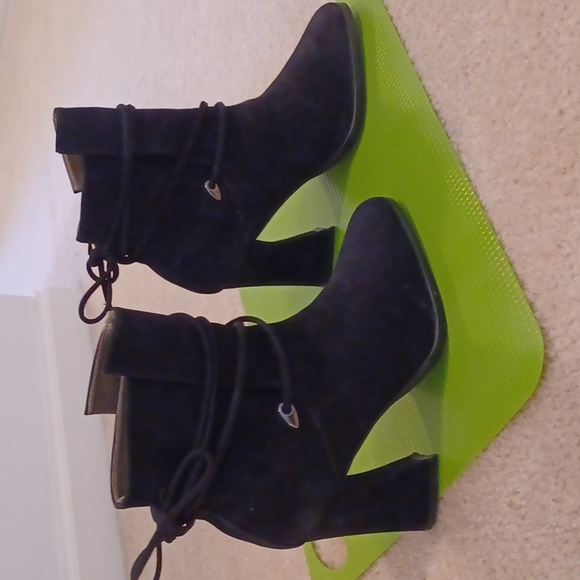 Colin Stuart | Shoes | Colin Stuart Black Leathersuedesz 6m Ancle Boots ...